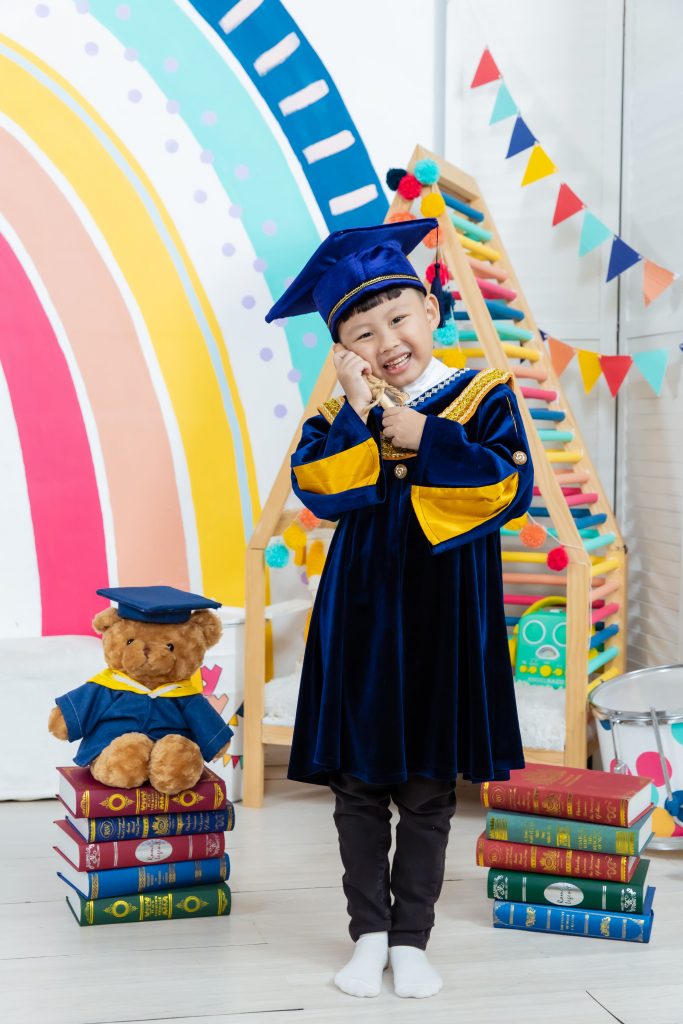 K2 Graduation Shoot | Tinytodds